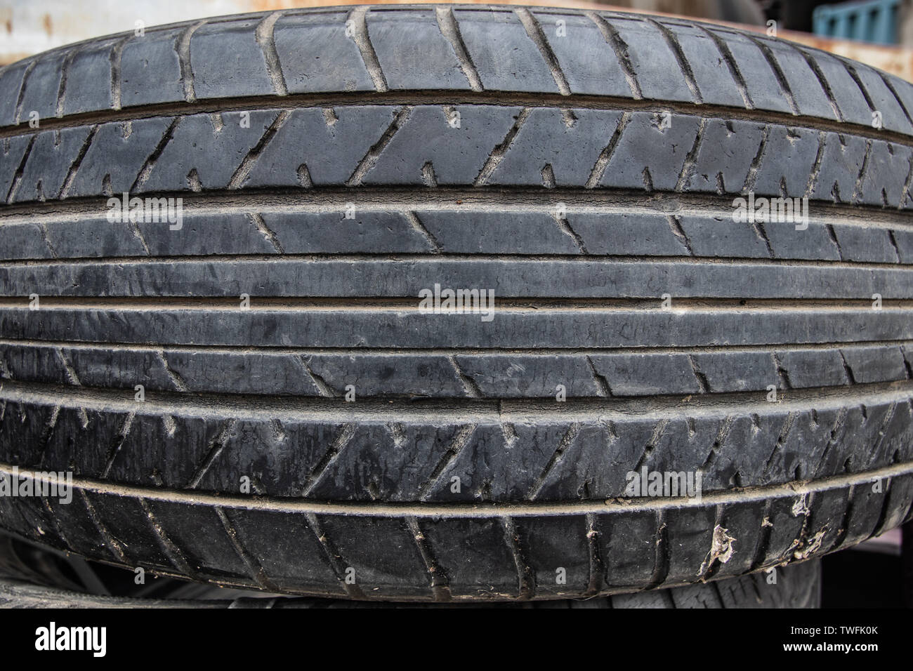 Texture background of scrap car tire surface Stock Photo - Alamy