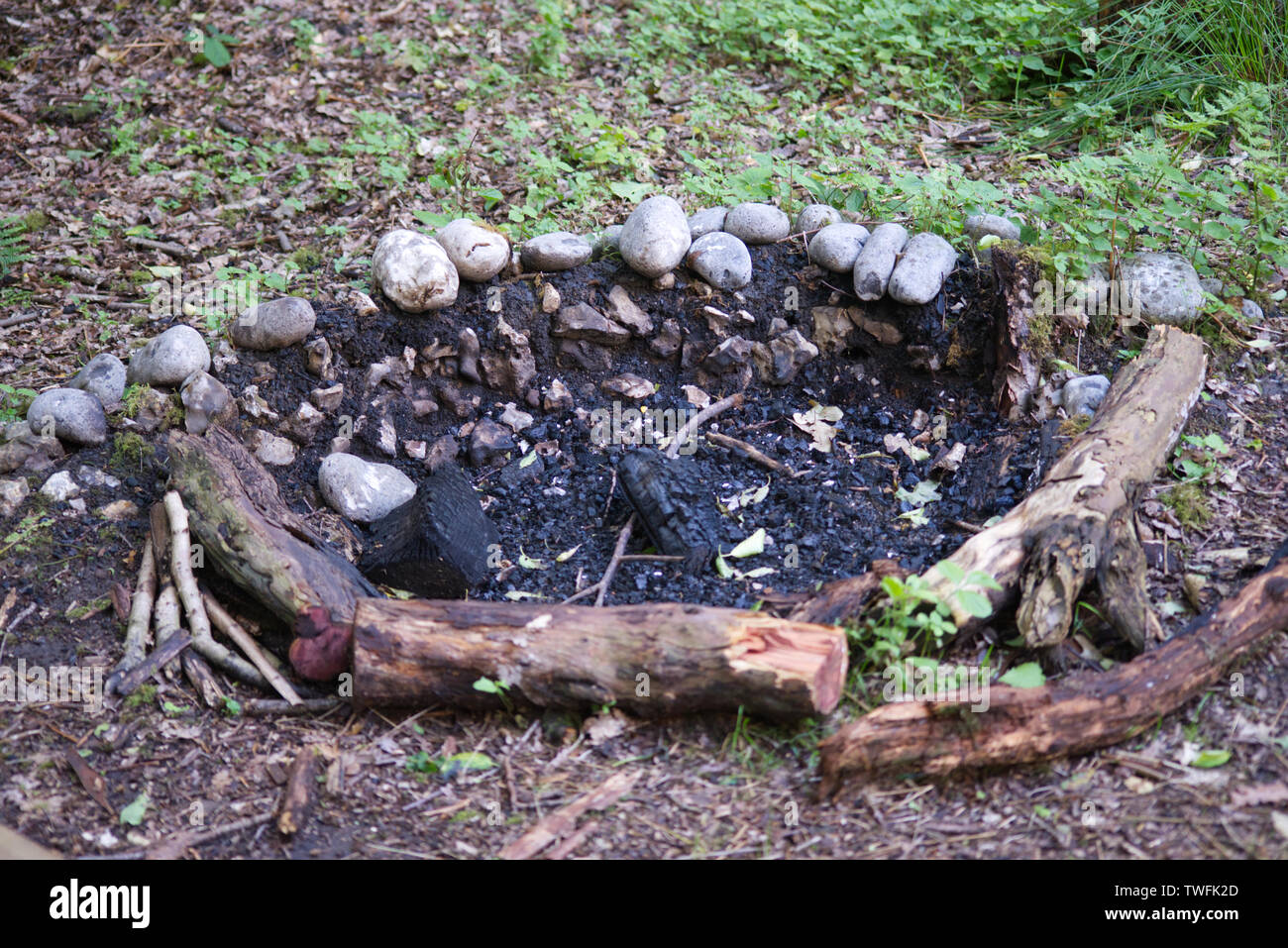 Cold fire pit hi-res stock photography and images - Alamy