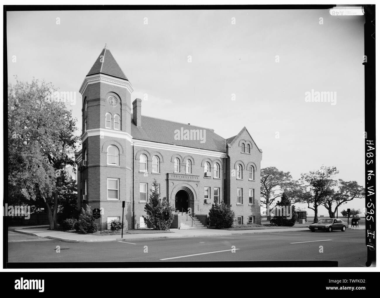 POST OFFICE, GENERAL VIEW FROM WEST - Fort Monroe, Post Office, Ingalls ...