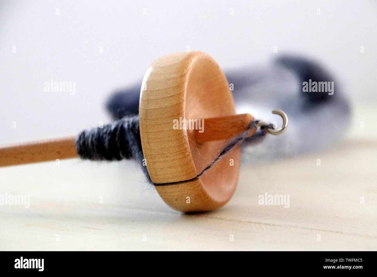 Drop spindle hi-res stock photography and images - Alamy
