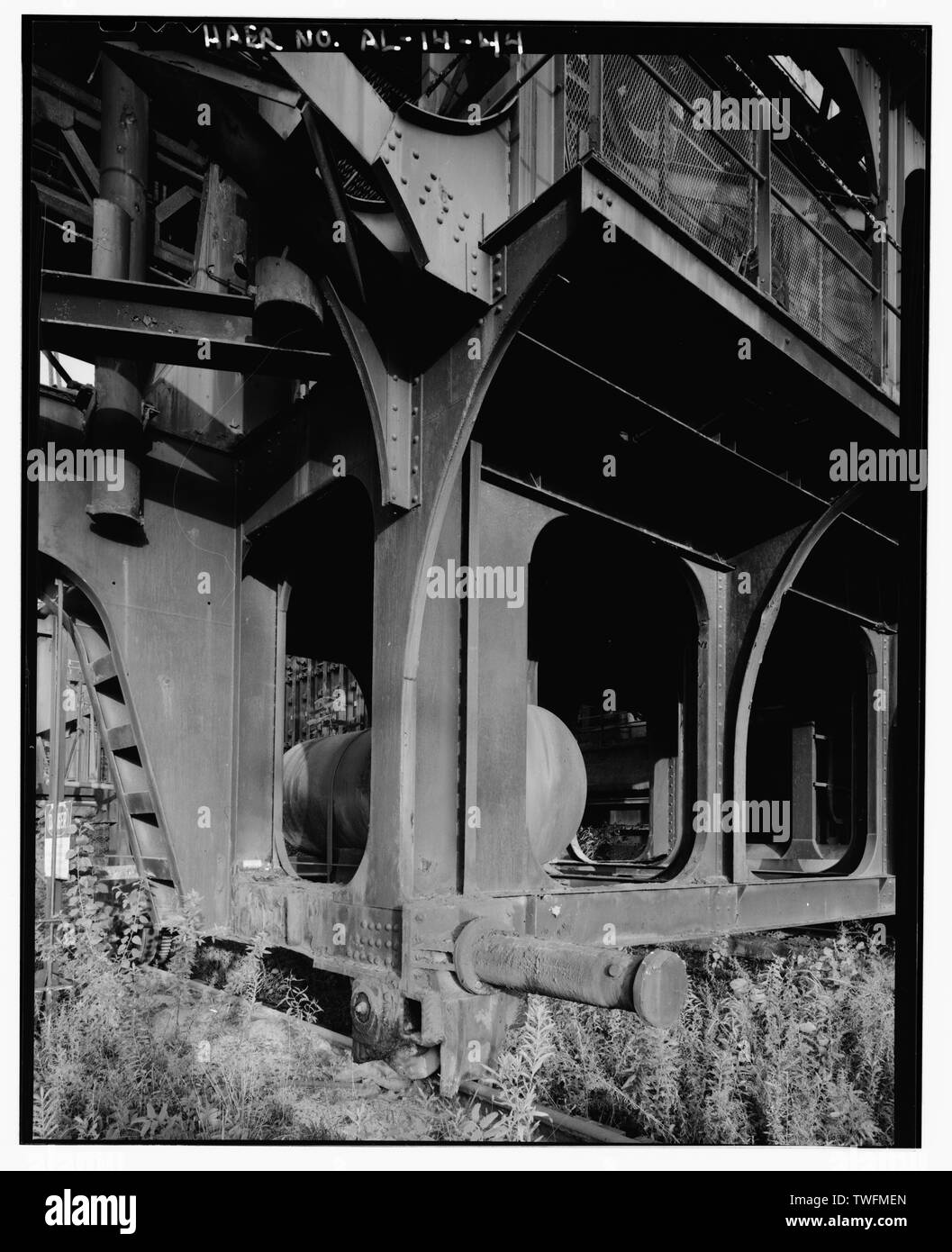POWER MACHINE, (DETAIL), EXTERIOR NORTHWEST. - Thomas By-Product Coke ...