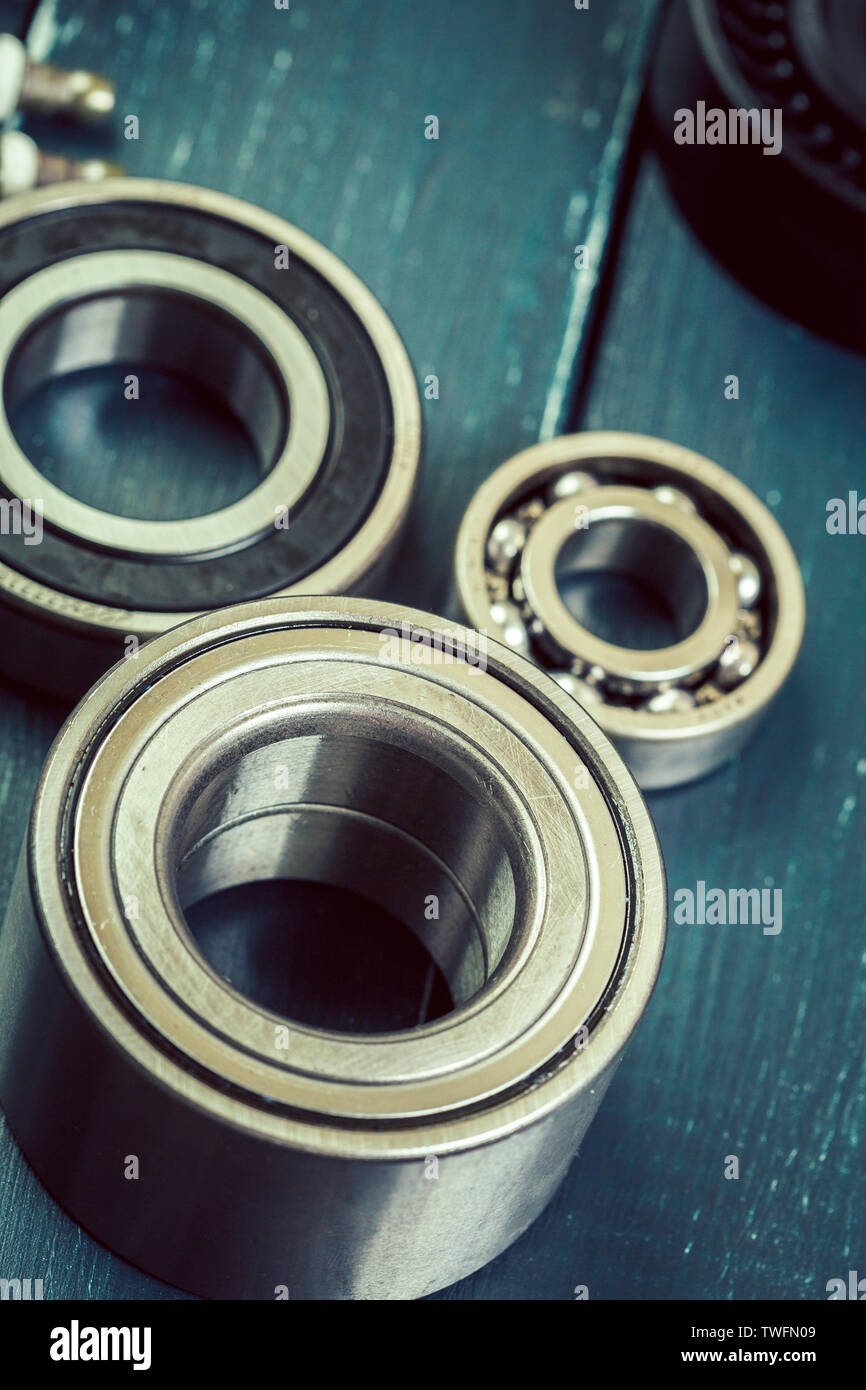 Set of steel ball bearings Stock Photo - Alamy