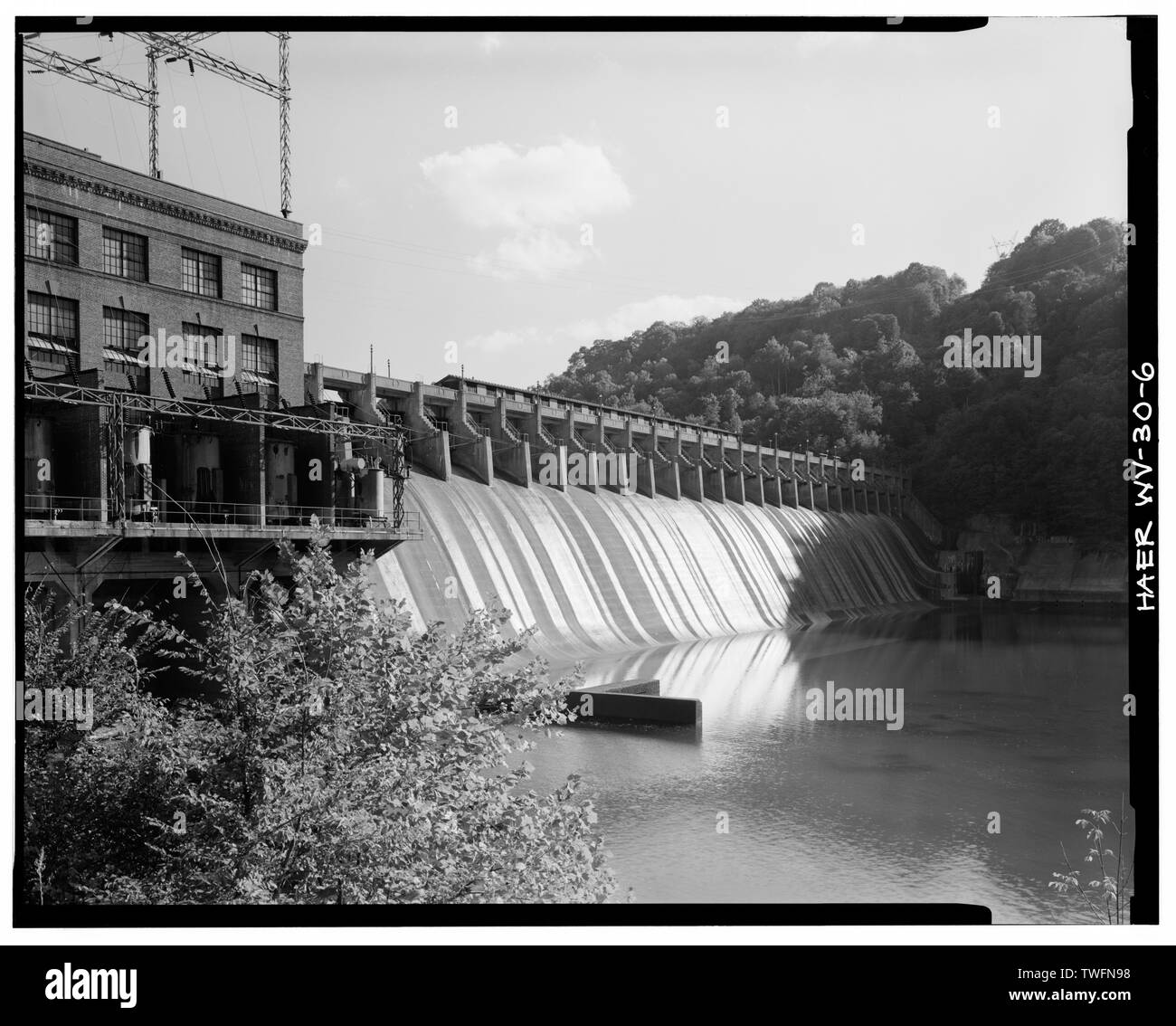 POWERHOUSE AND DAM, VIEW LOOKING SOUTH - Lake Lynn Hydroelectric Power ...