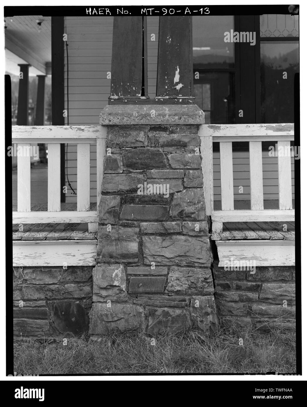 POWERHOUSE FOREMAN'S BUNGALOW. DETAIL OF PORCH PIER. VIEW TO NORTHEAST ...