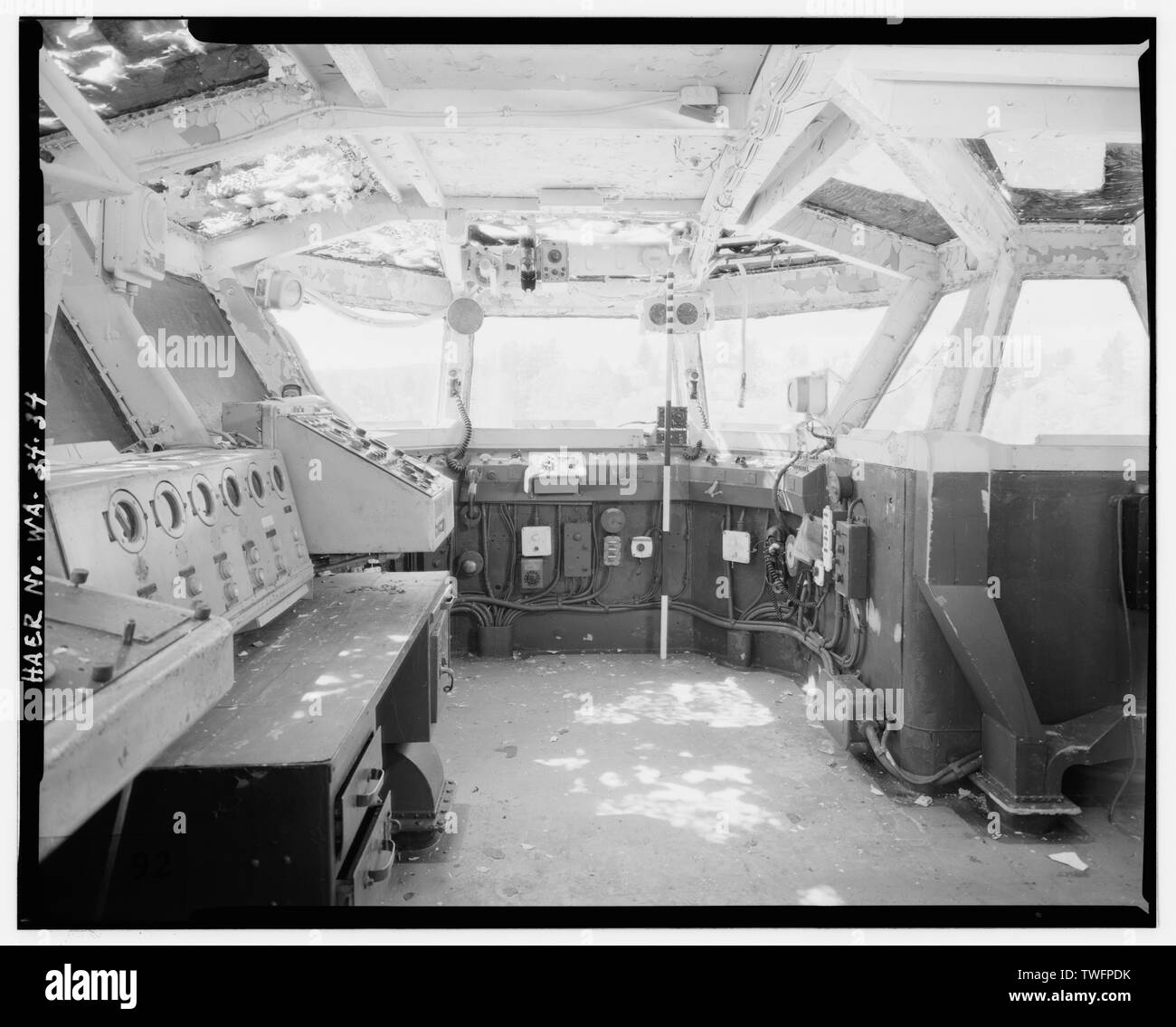 Flight deck control operations Black and White Stock Photos & Images ...