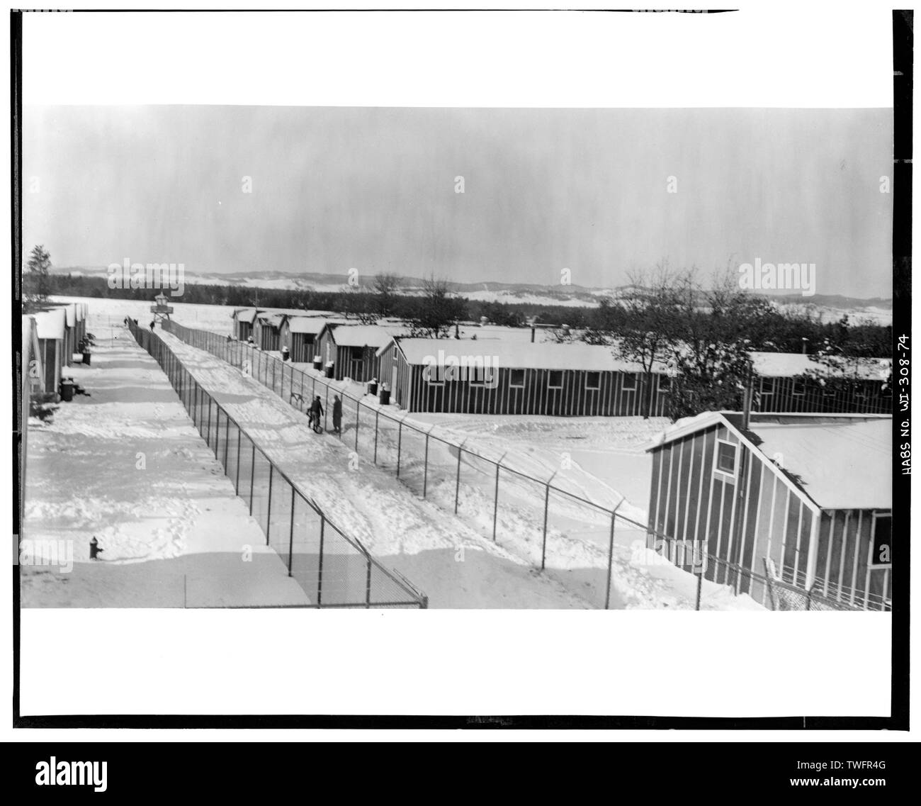 Barracks kitchen hi-res stock photography and images - Alamy