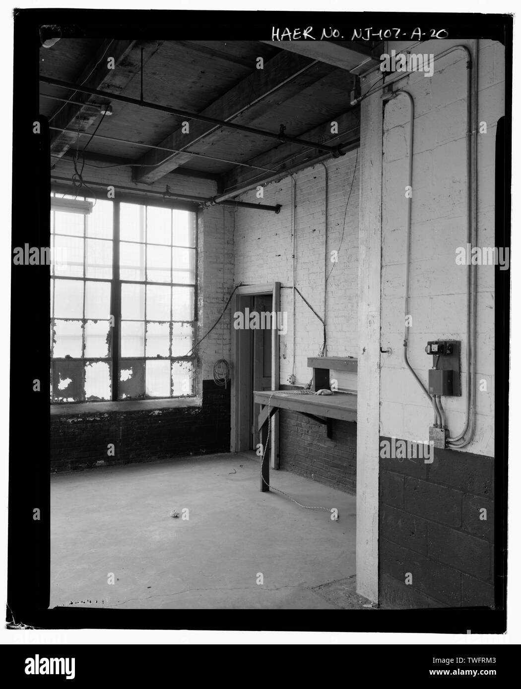 PROCESS BUILDING, 2ND FLOOR, NORTHWEST ROOM, NORTHEAST CORNER DETAIL ...