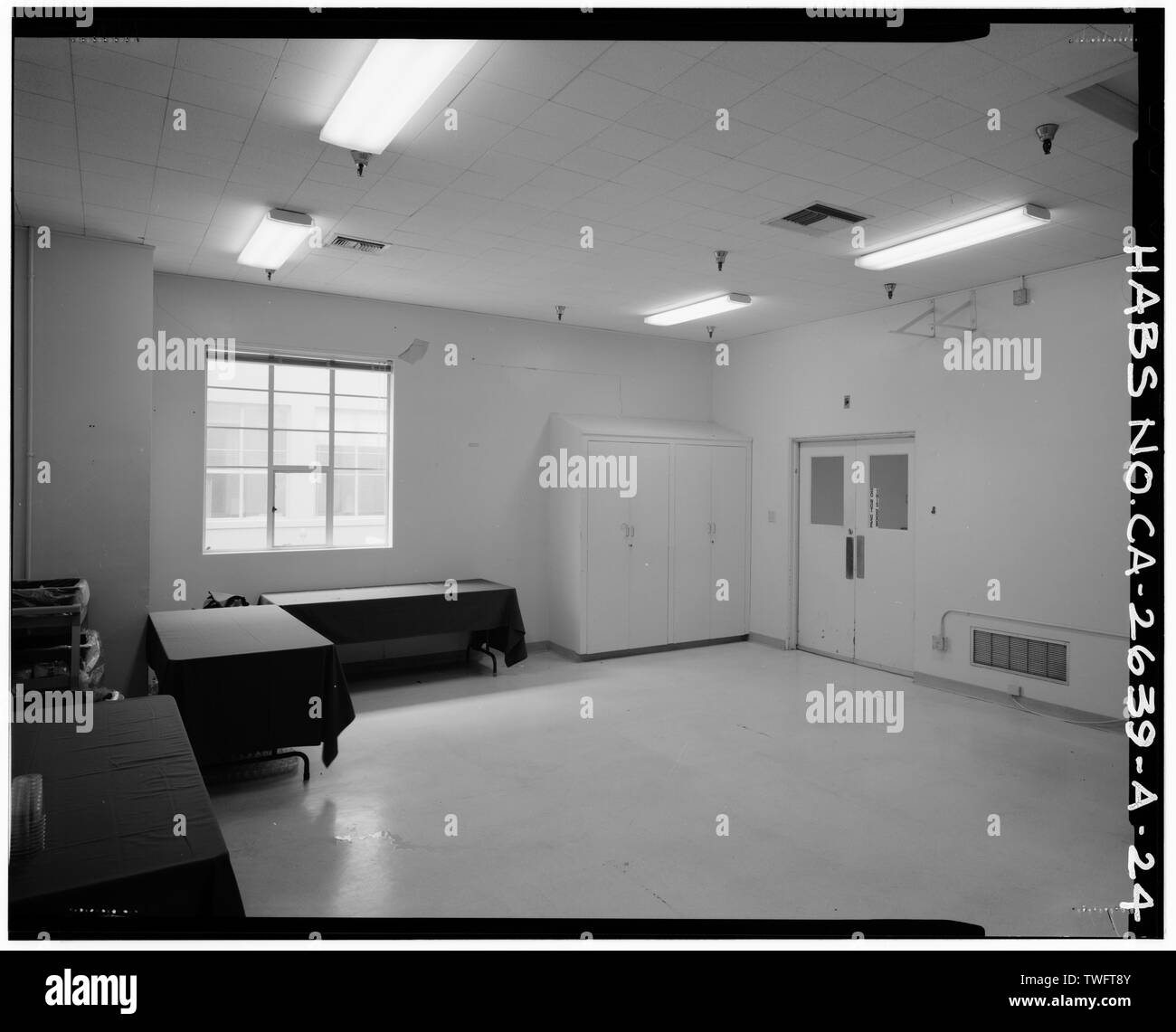 Avenue cinema Cut Out Stock Images & Pictures - Alamy