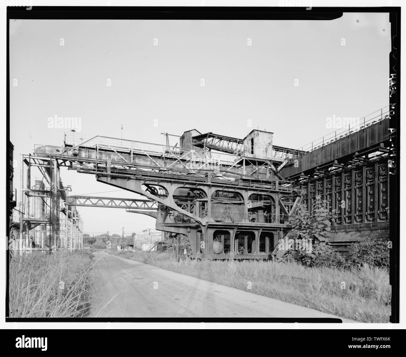 PUSHER MACHINE, EXTERIOR WEST. - Thomas By-Product Coke Works, 1200 ...