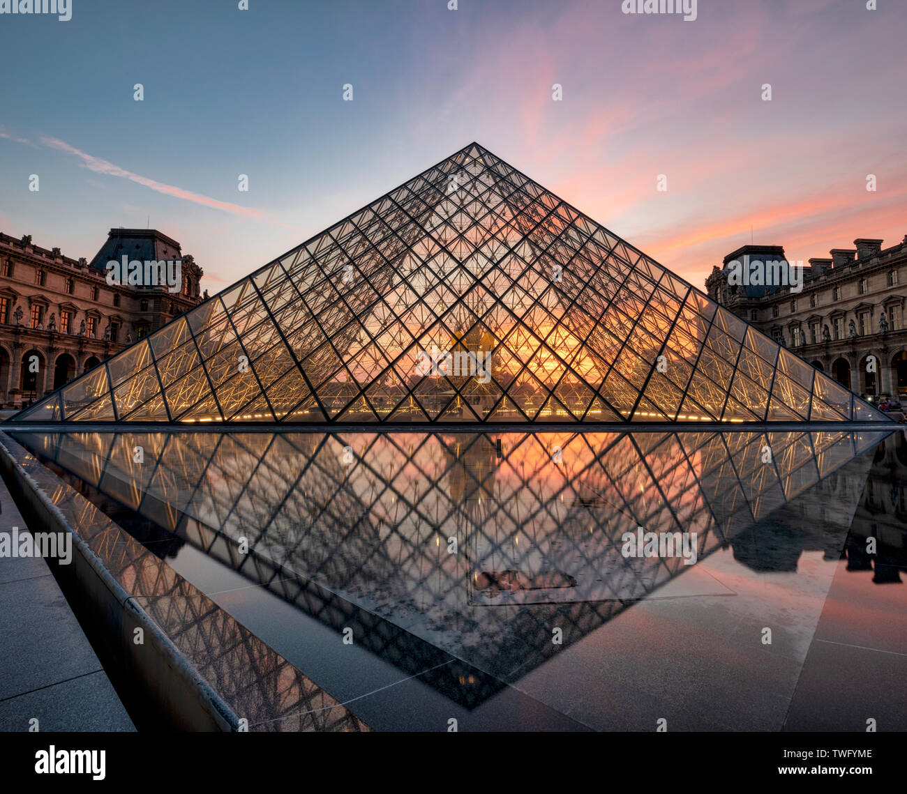 Pyramid at sunset hi-res stock photography and images - Alamy