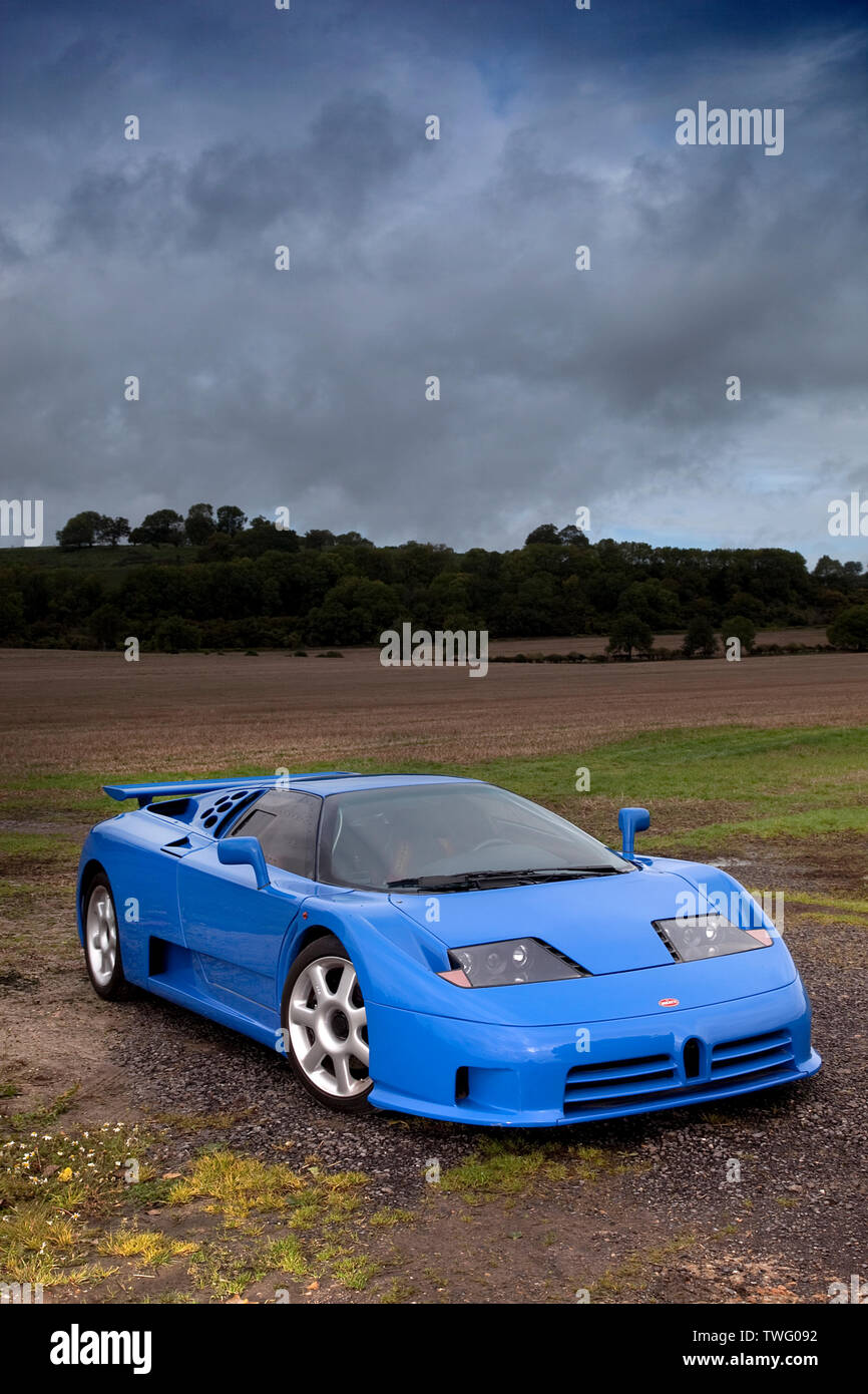 Bugatti eb110 ss hi-res stock photography and images - Alamy