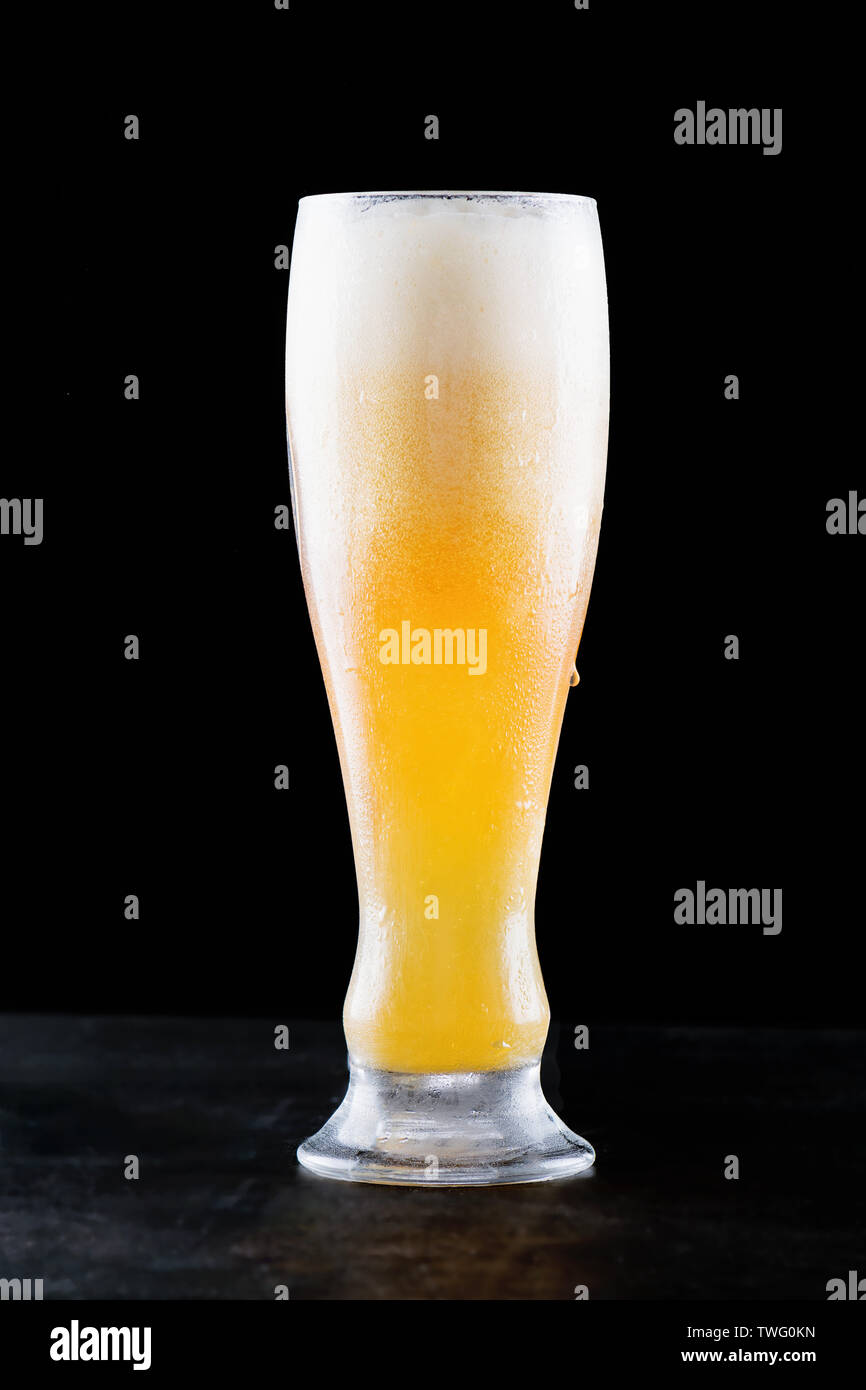 Spilled water table glass hi-res stock photography and images - Alamy