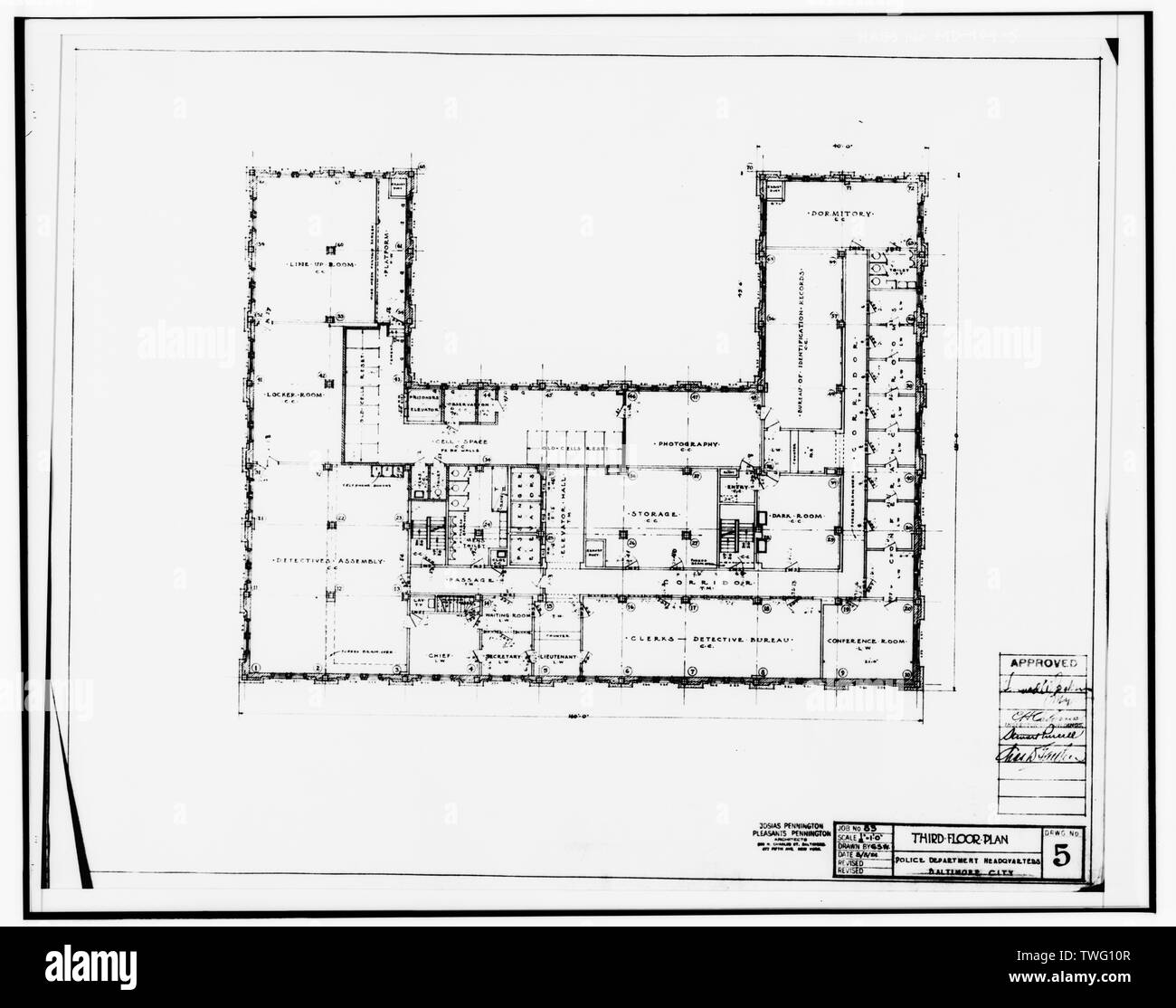 Baltimore city police department hi-res stock photography and images ...