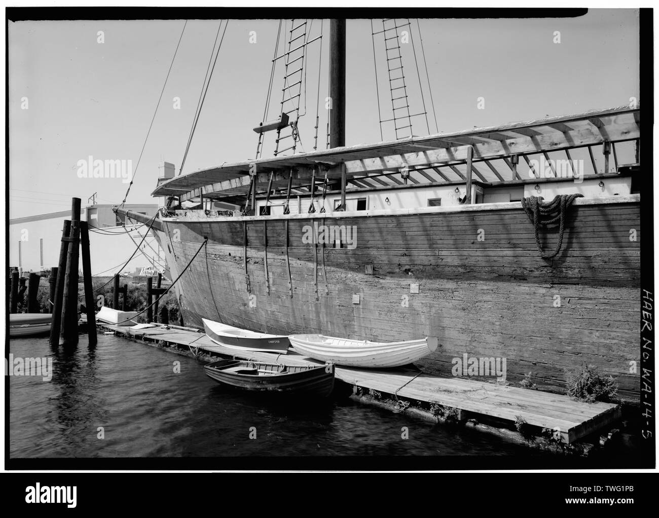Ships port side Cut Out Stock Images & Pictures - Alamy