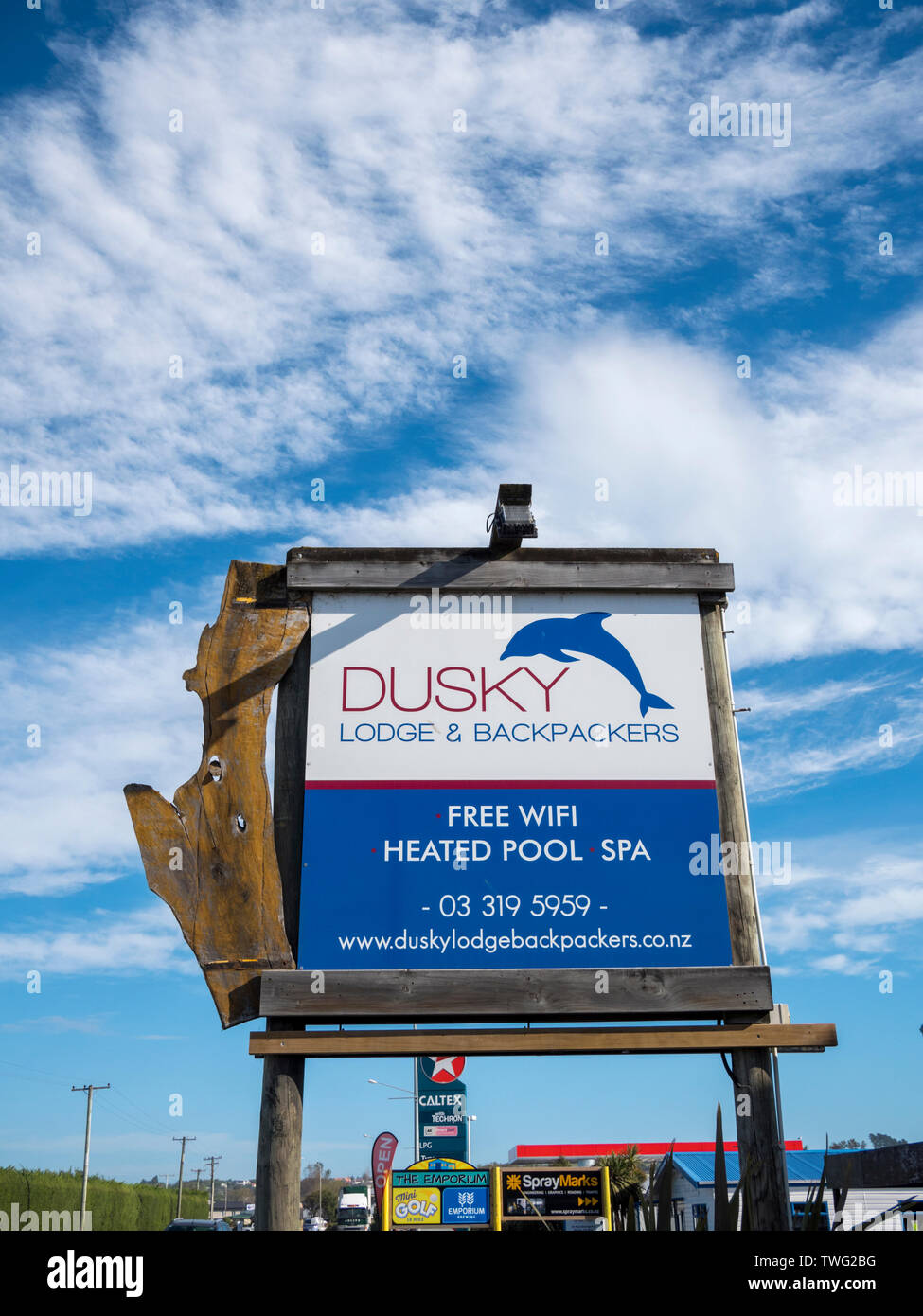 Dusky lodge and backpackers hi-res stock photography and images - Alamy