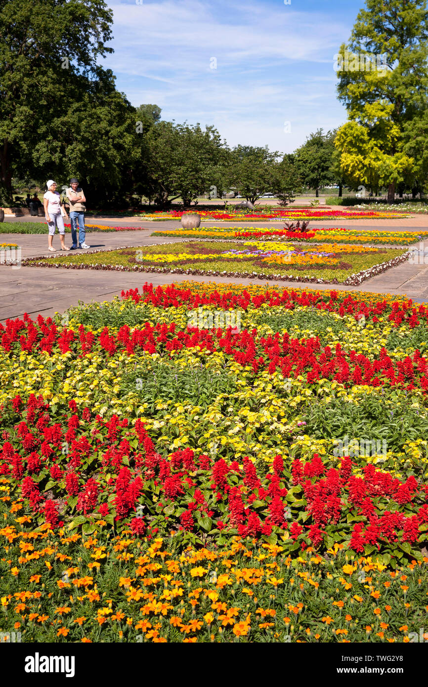 the Rhine Park in the district Deutz, local recreation area, Cologne ...