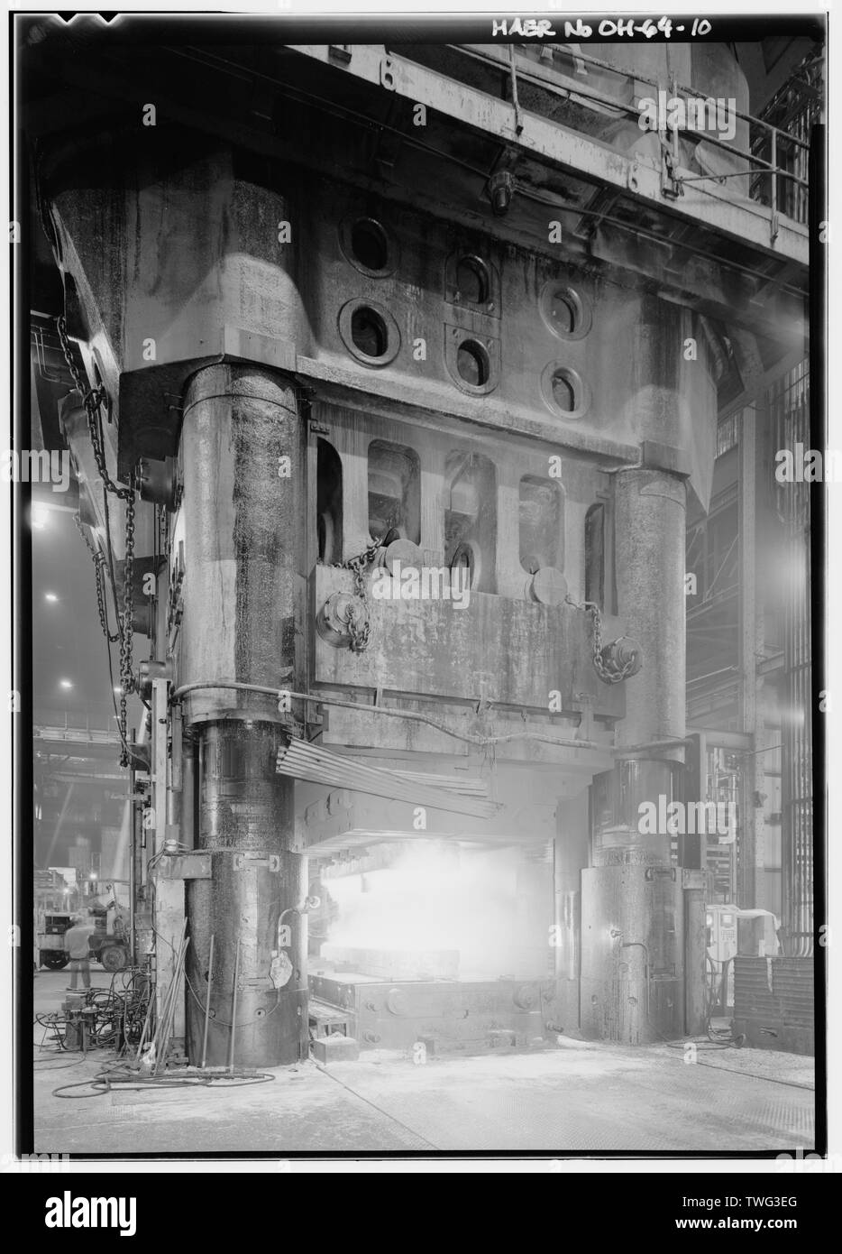 50 ton Black and White Stock Photos & Images - Alamy