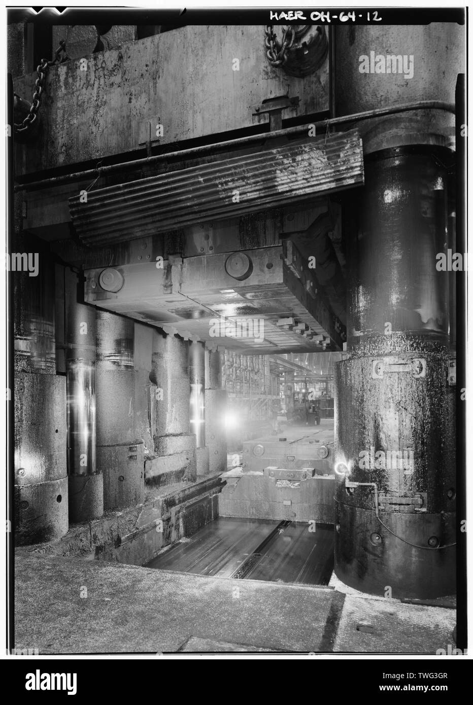 Forging press hi-res stock photography and images - Alamy