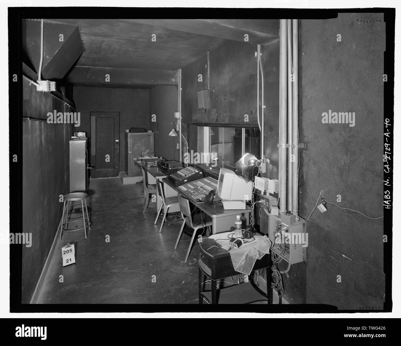 Avenue cinema Cut Out Stock Images & Pictures - Alamy