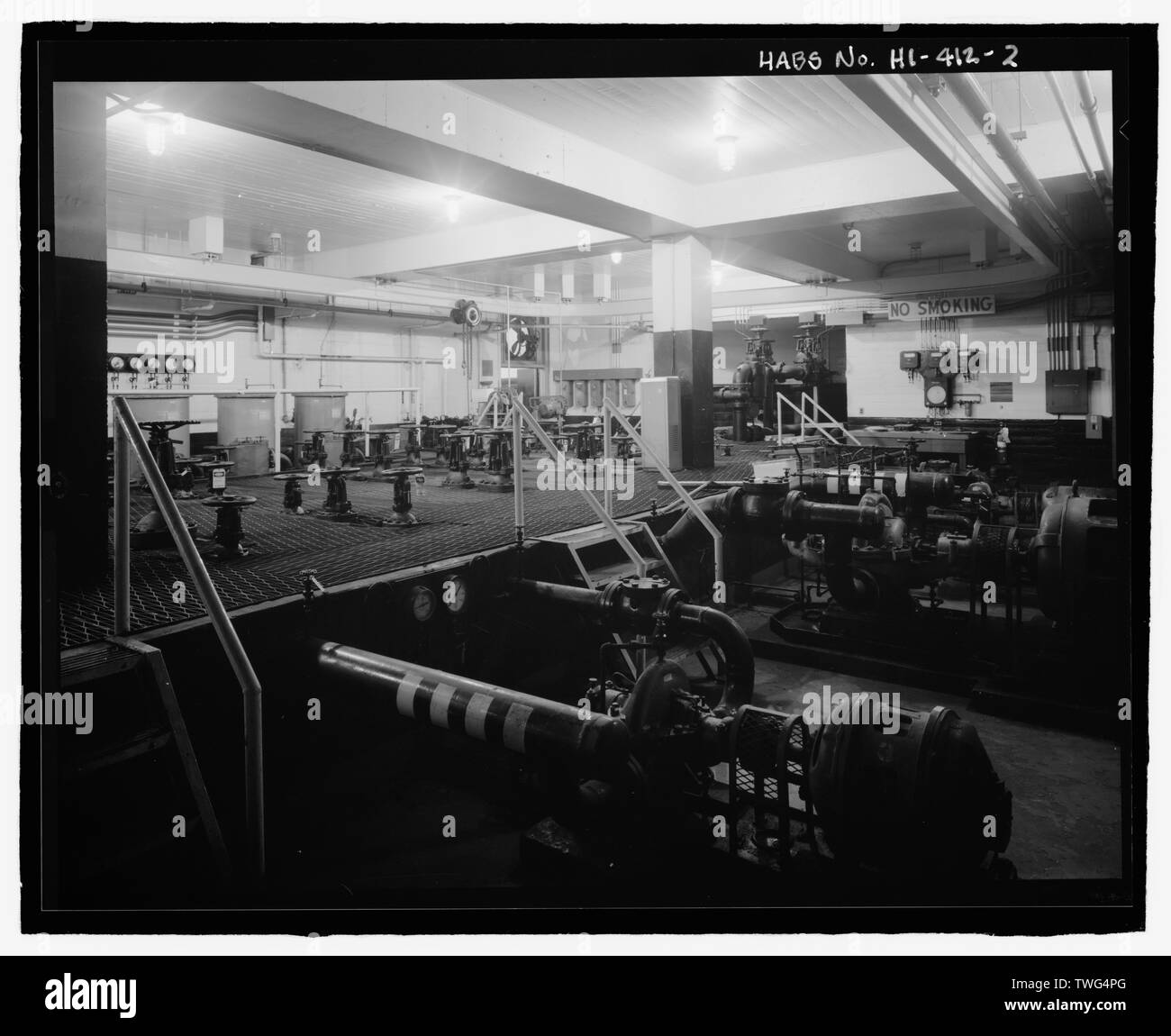 Metal purification Black and White Stock Photos & Images - Alamy