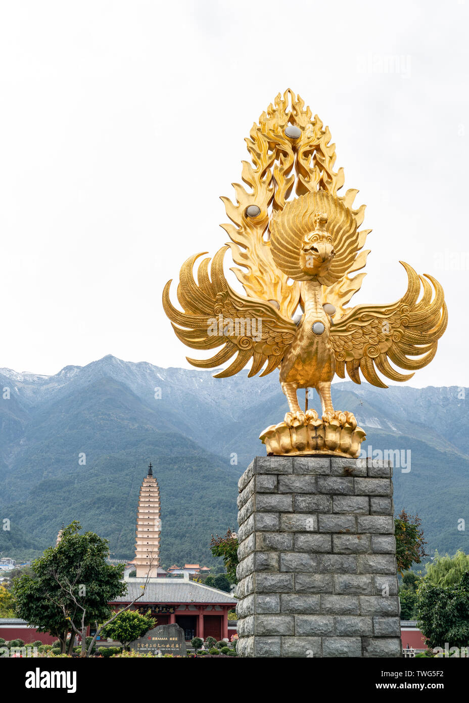 Sculpture of Chongsheng Temple Stock Photo - Alamy