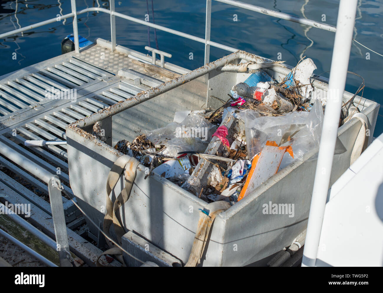 Special boat service hi-res stock photography and images - Alamy