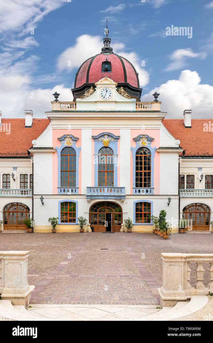 Baroque castle godollo hi-res stock photography and images - Alamy