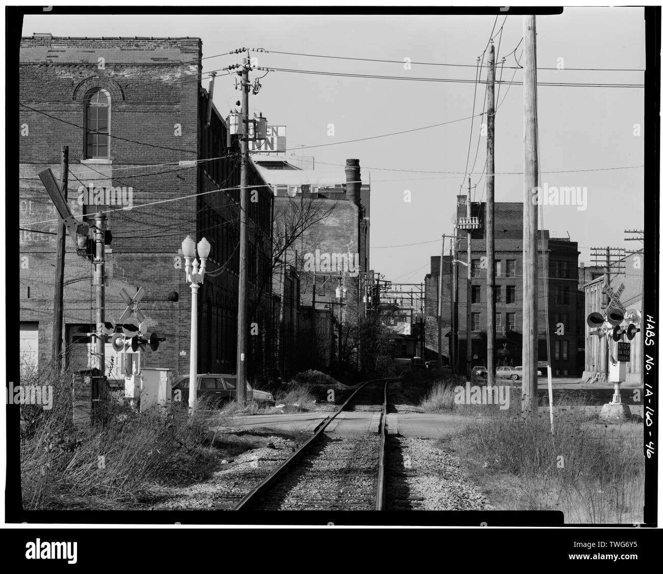 Main line track Black and White Stock Photos & Images - Alamy