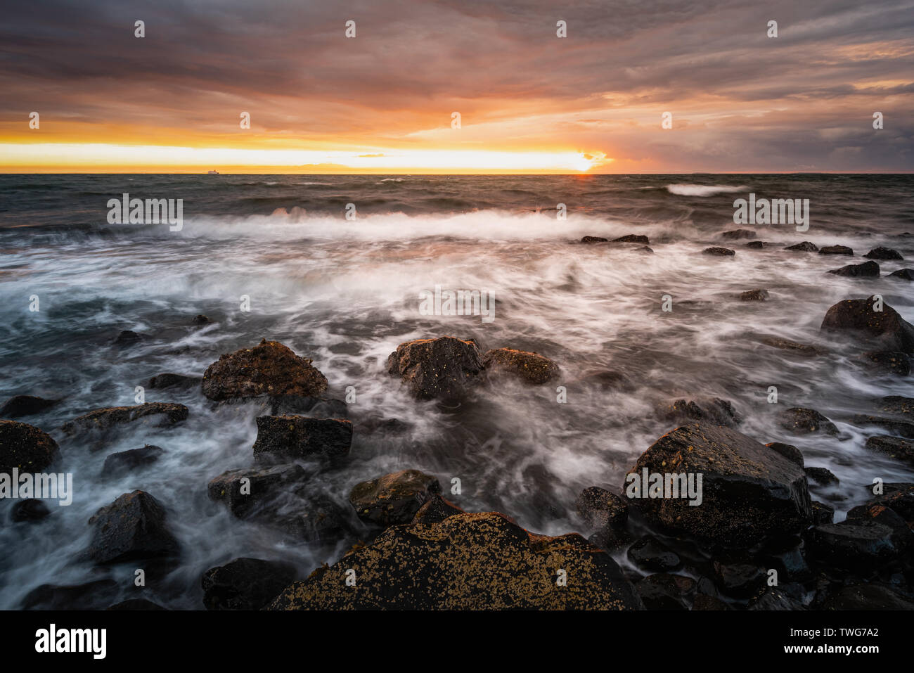 Tempest storm hi-res stock photography and images - Alamy