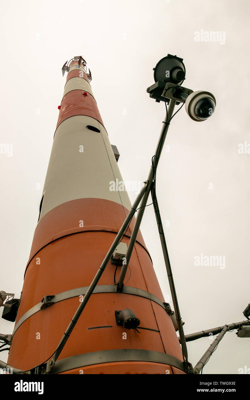 Skyscraper main tower antenna hi-res stock photography and images - Alamy