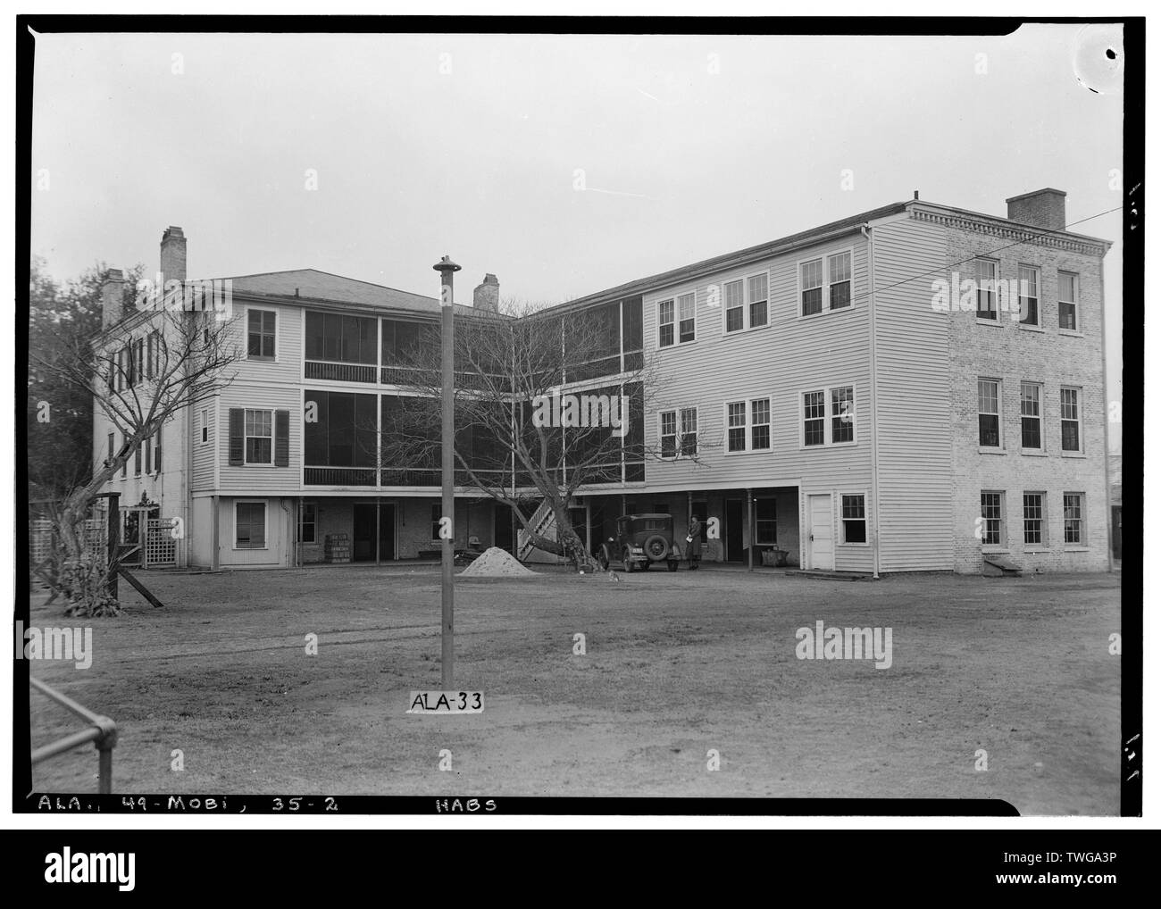 Orphans asylum hi-res stock photography and images - Alamy