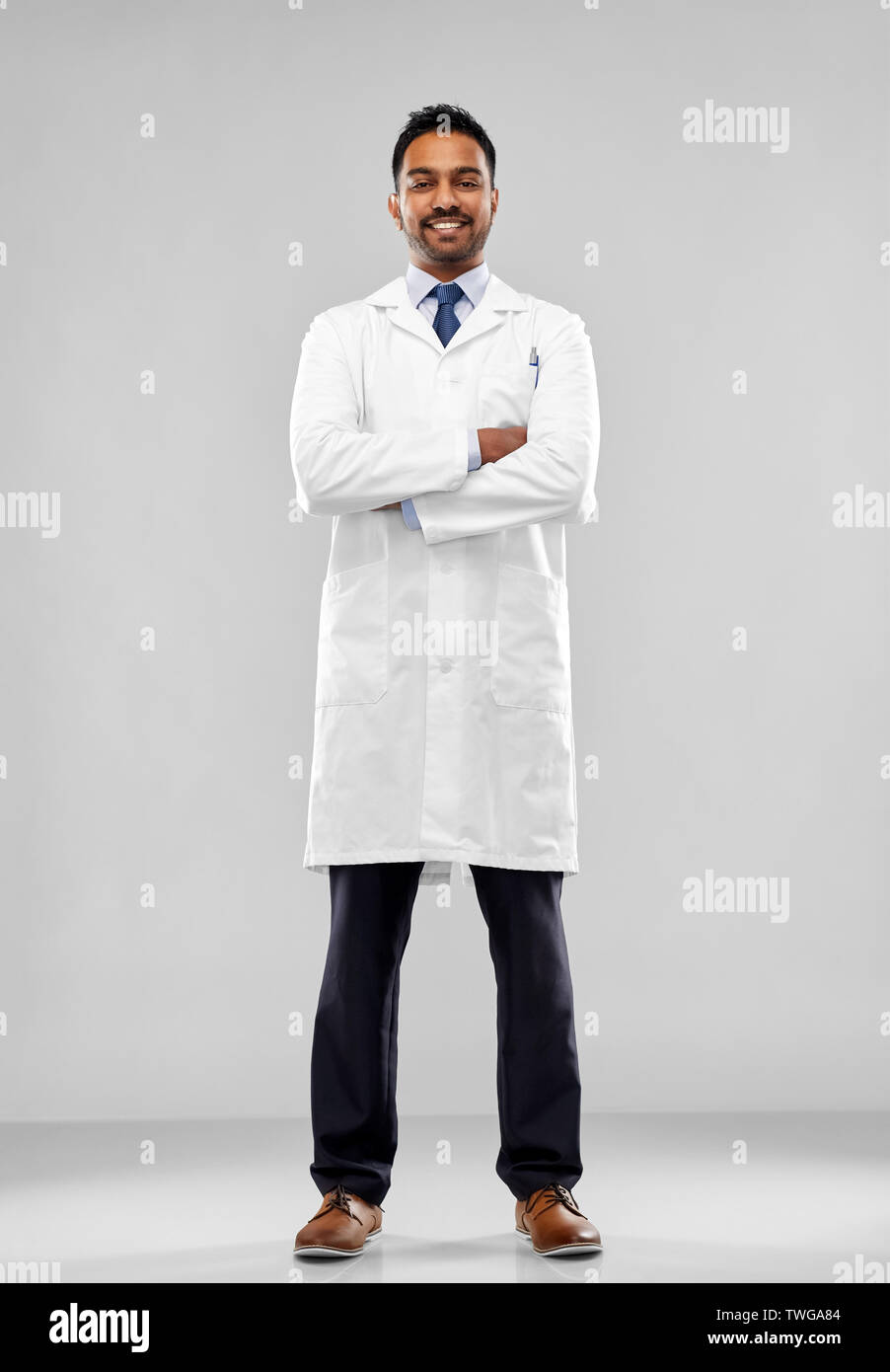 Doctor scientist in white hi-res stock photography and images - Alamy