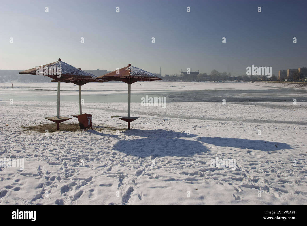 Dead water trace hi-res stock photography and images - Alamy