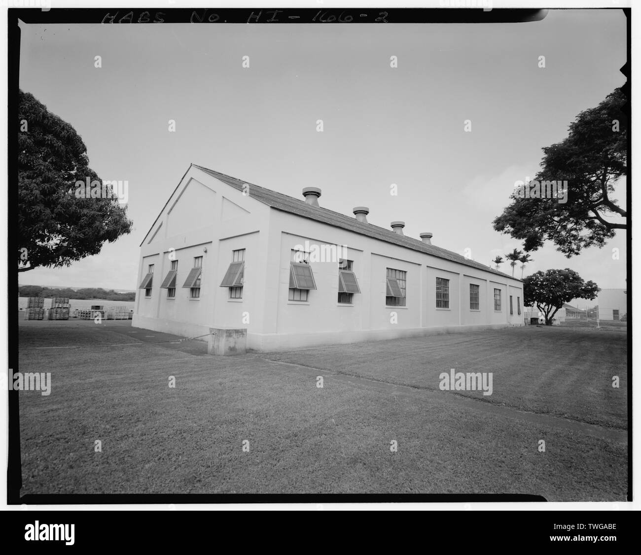 REAR AND SOUTH SIDE VIEW OF BUILDING NO. 1 FACING NORTHEAST. - U.S ...