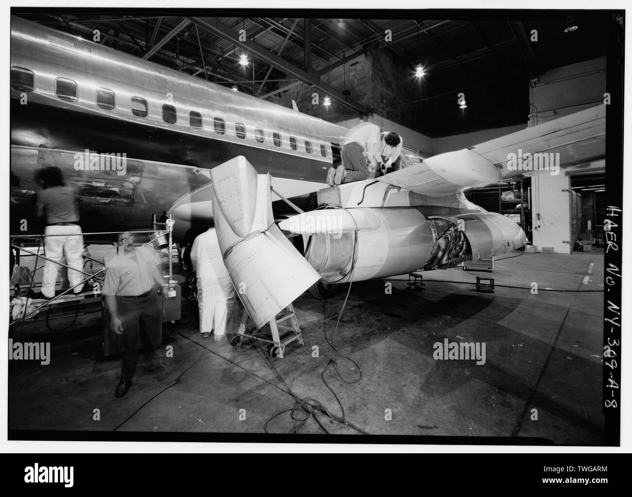 Thrust reverser flap open Black and White Stock Photos & Images - Alamy