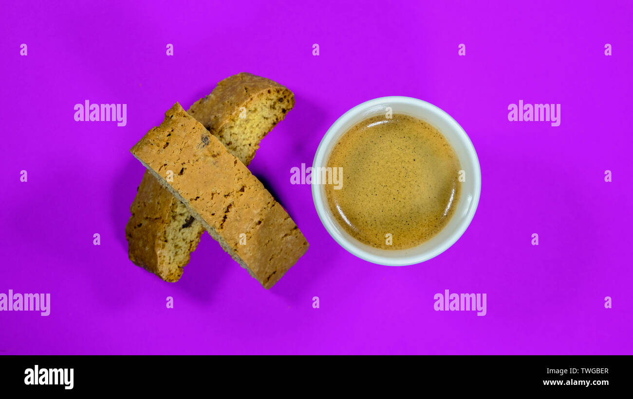 Biscotti biscuits hi-res stock photography and images - Alamy
