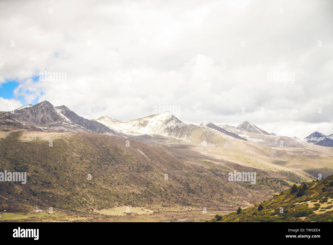 Snow Mountain in western Sichuan Stock Photo - Alamy