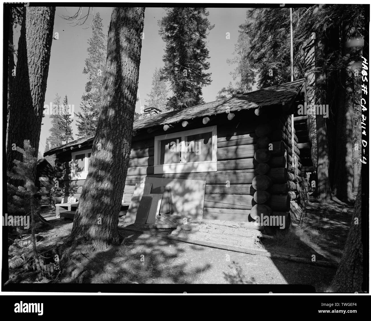 REAR VIEW - Lassen Volcanic National Park, Summit Lake Ranger Station ...