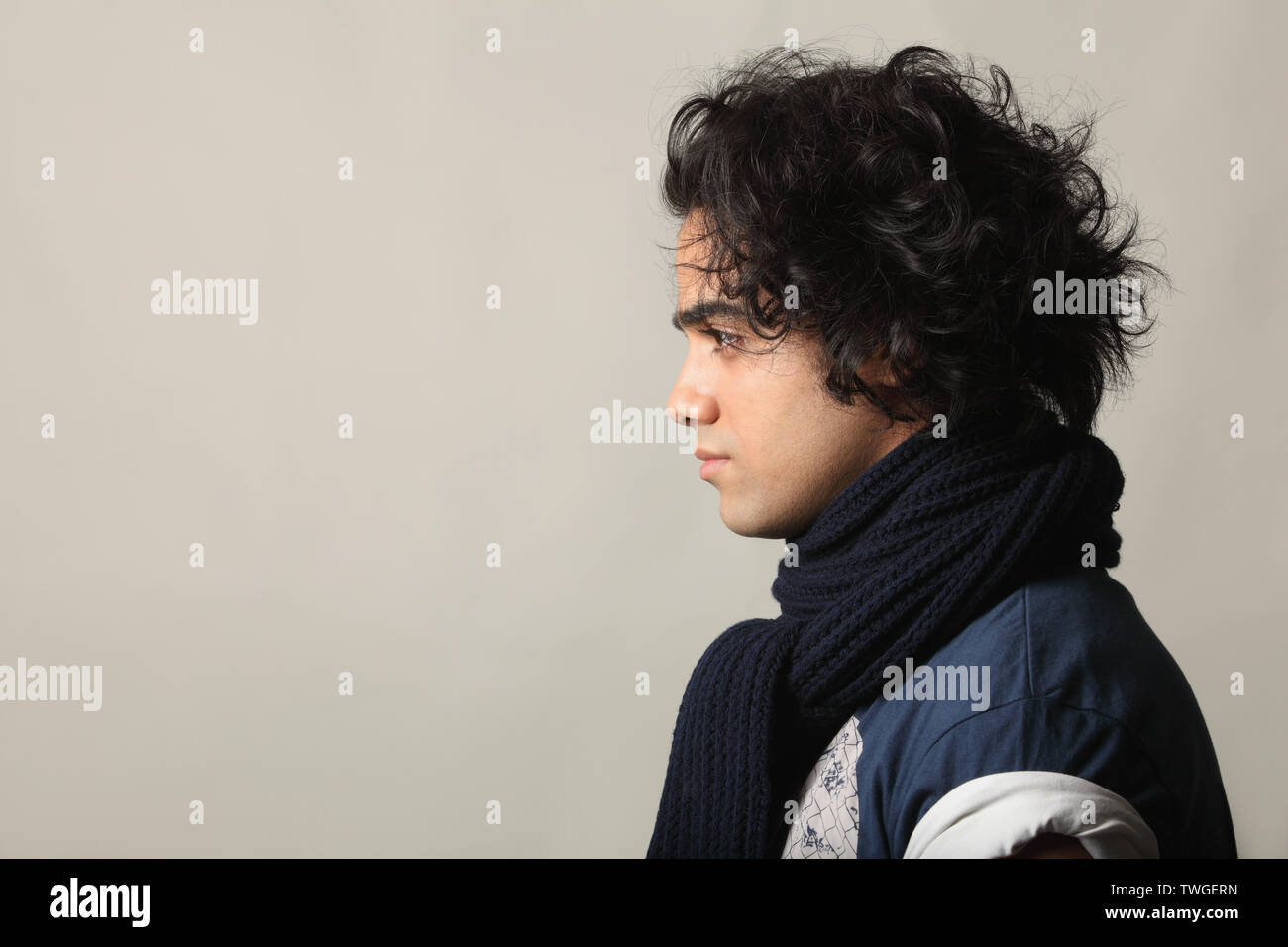 Side profile of a man thinking Stock Photo - Alamy