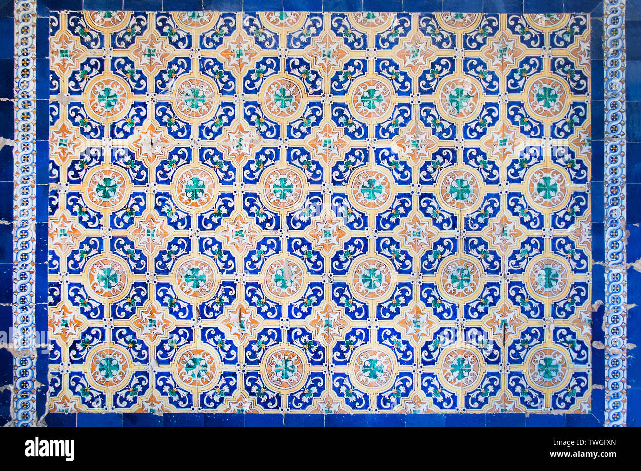Azulejos alhambra granada hi-res stock photography and images - Alamy