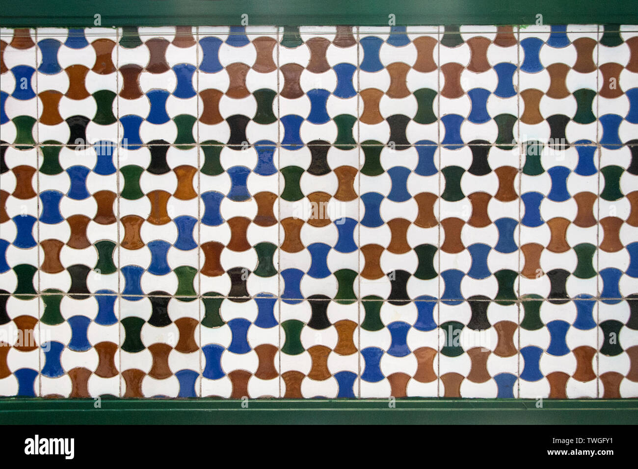 Ceramic fountains hi-res stock photography and images - Alamy