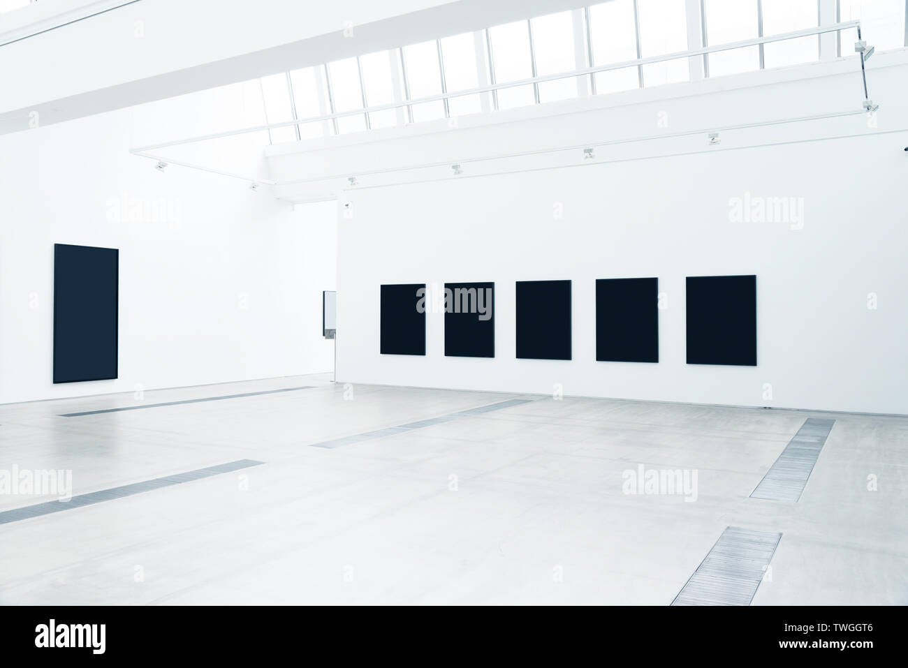 The interior of modern gallery Stock Photo - Alamy