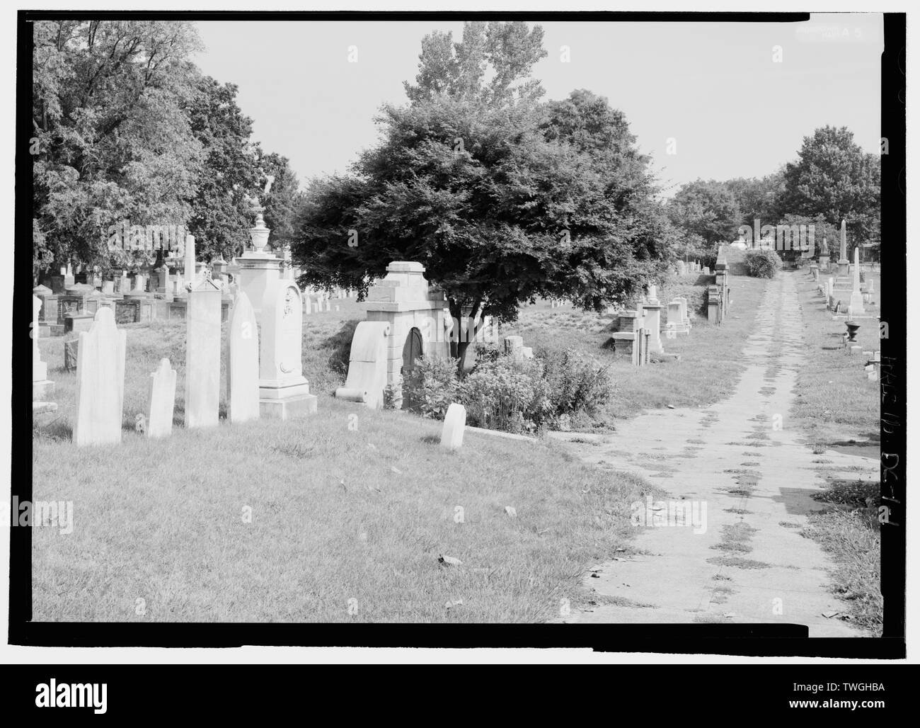 Historic congressional cemetery hi-res stock photography and images - Alamy