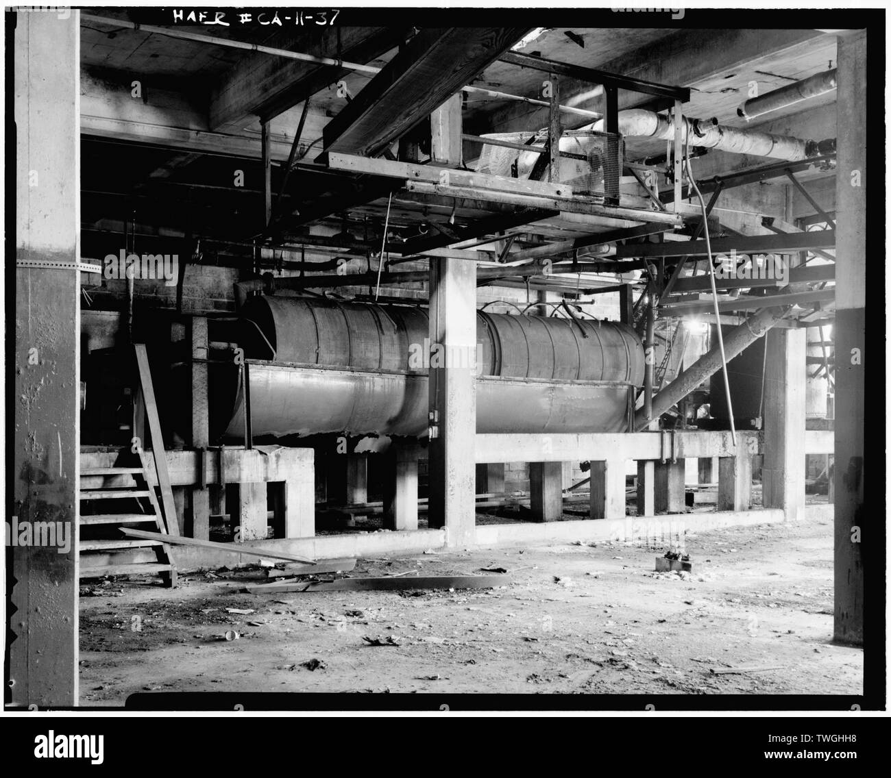 Shell manufacturing process Cut Out Stock Images & Pictures - Alamy