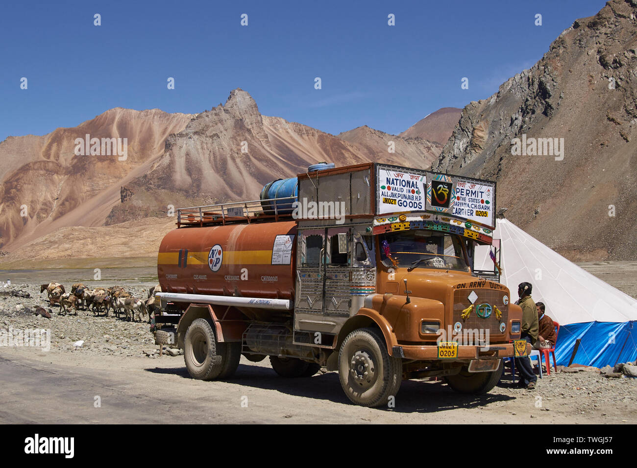 Indian tanker truck hi-res stock photography and images - Alamy