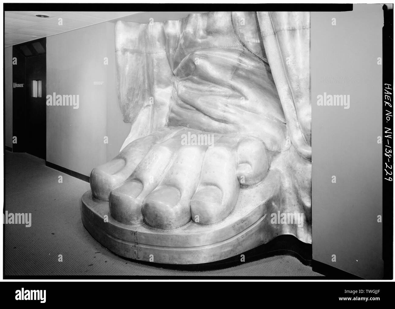 REPLICA OF LEFT FOOT-AT THE MUSEUM. - Statue of Liberty, Liberty Island ...