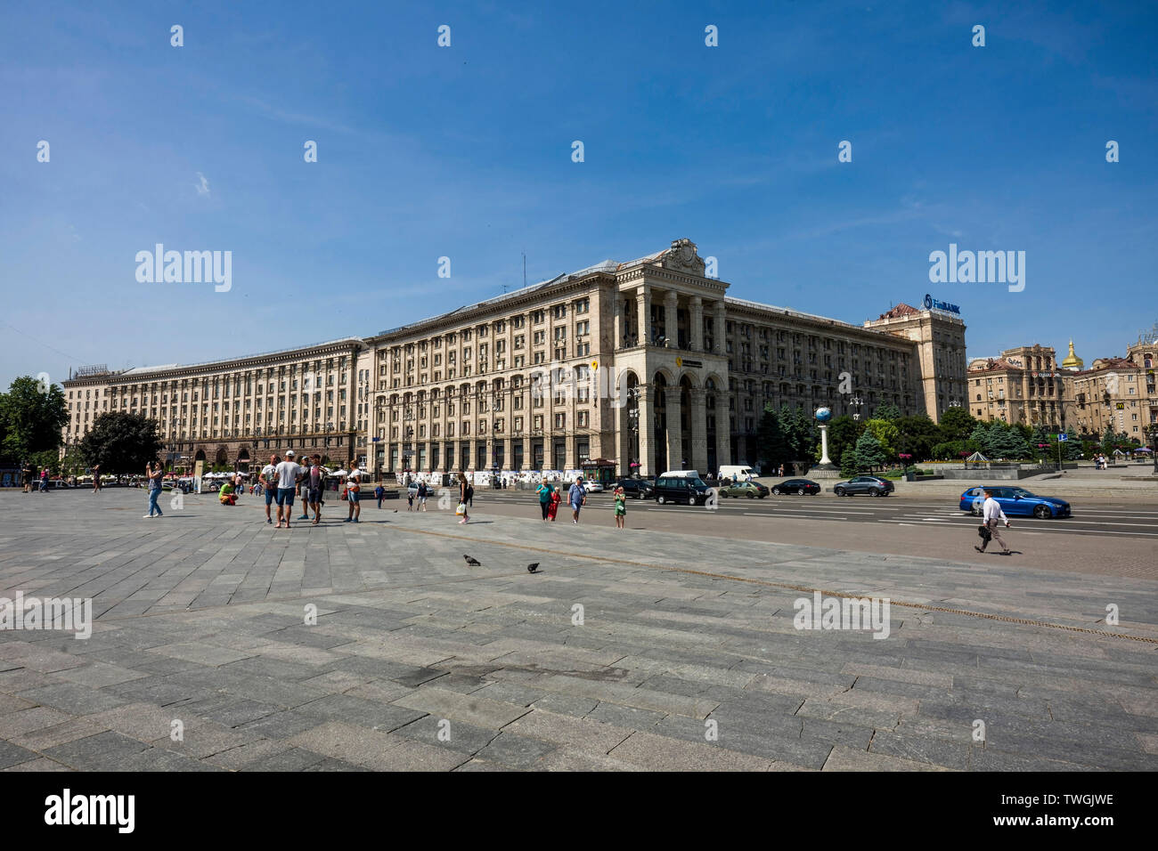 Maidan square statues hi-res stock photography and images - Alamy