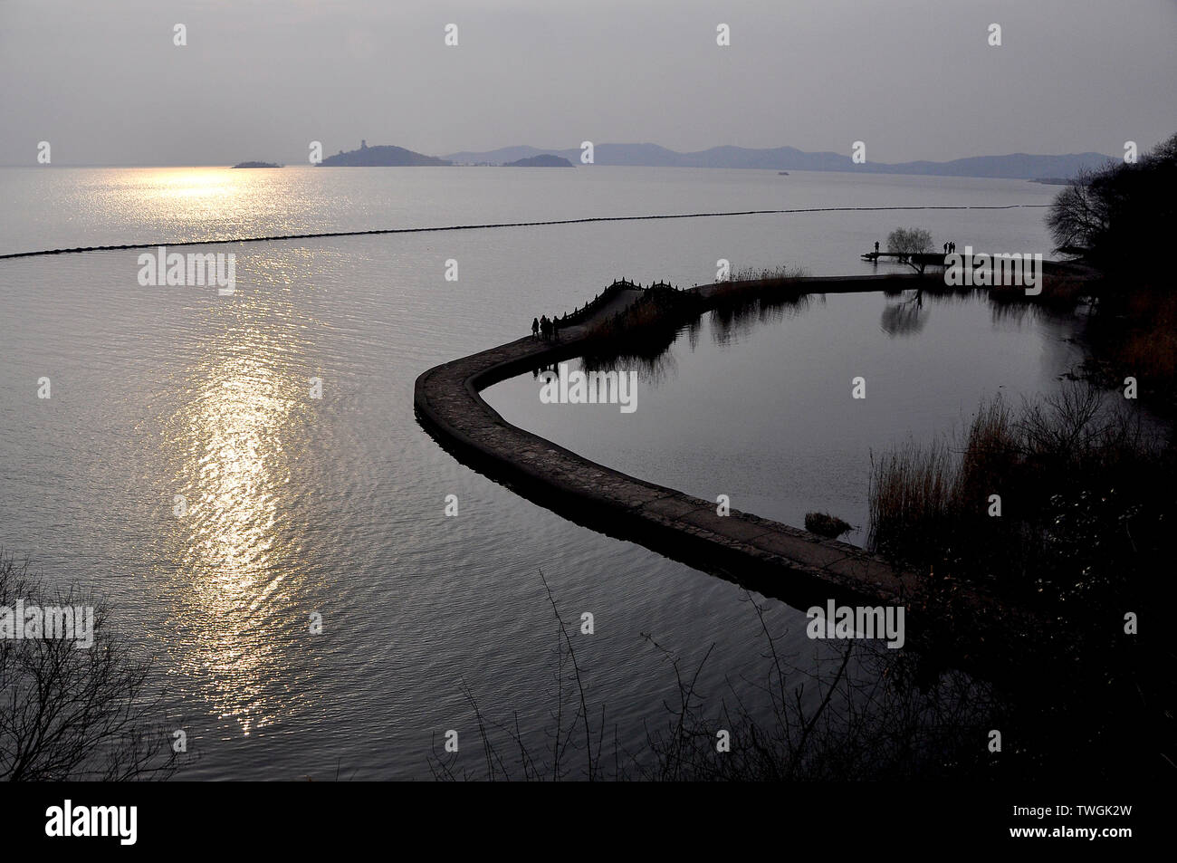 Taihu lake china hi-res stock photography and images - Alamy