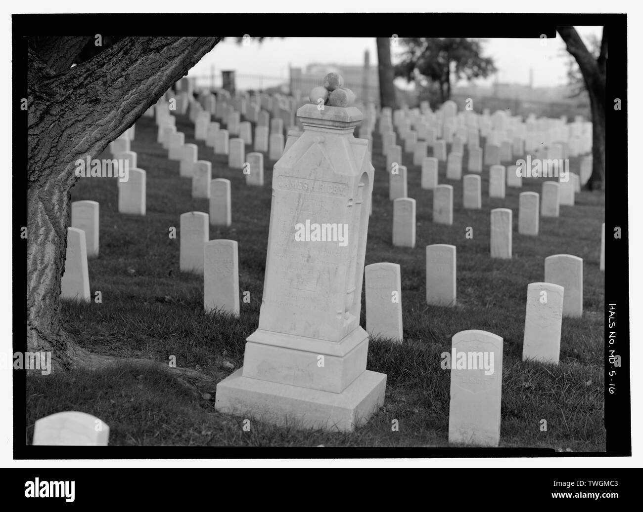 Baltimore cemetery Cut Out Stock Images & Pictures - Alamy