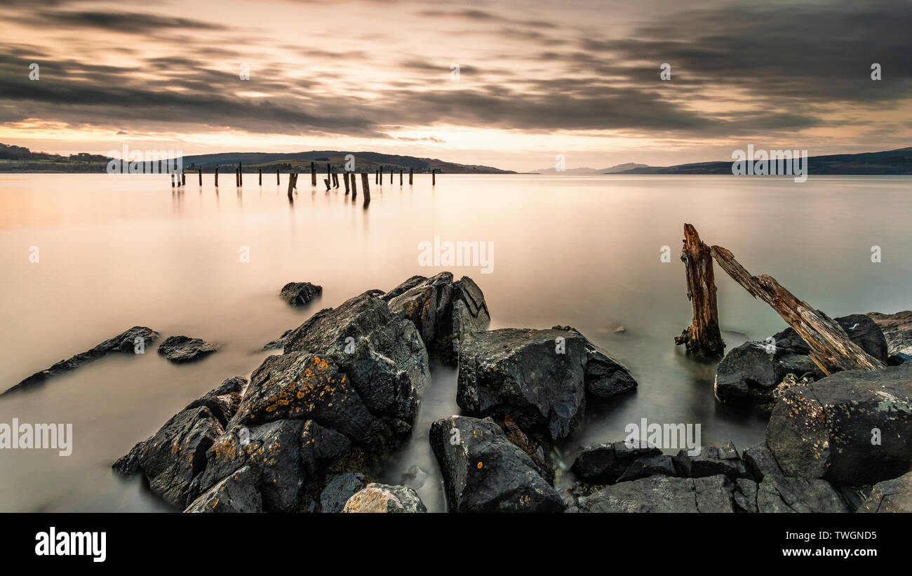 Salen pier hi-res stock photography and images - Alamy